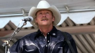 Alan Jackson Has One Last Gift For Fans Before His Final Farewell