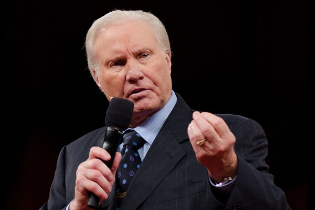 Well-Known Televangelist In Critical Condition, Family Praying For Miracle