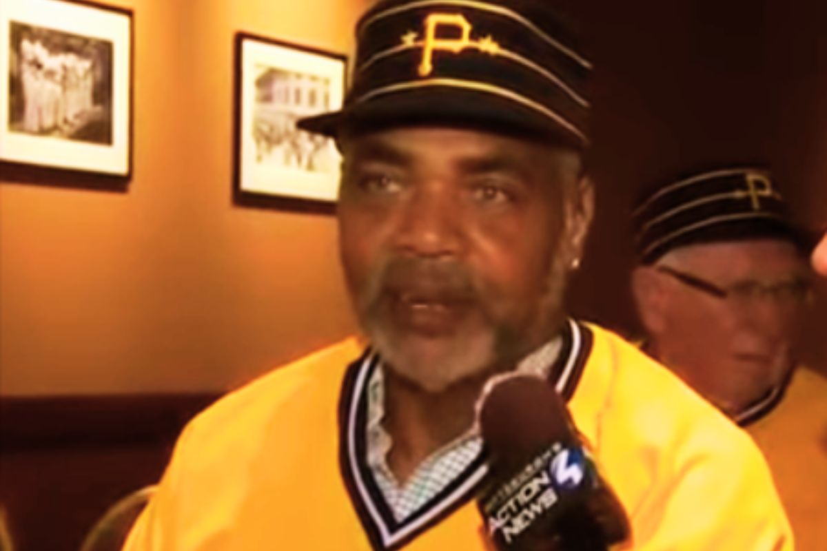 Legendary Hall Of Fame Outfield Star Passed Away At 74